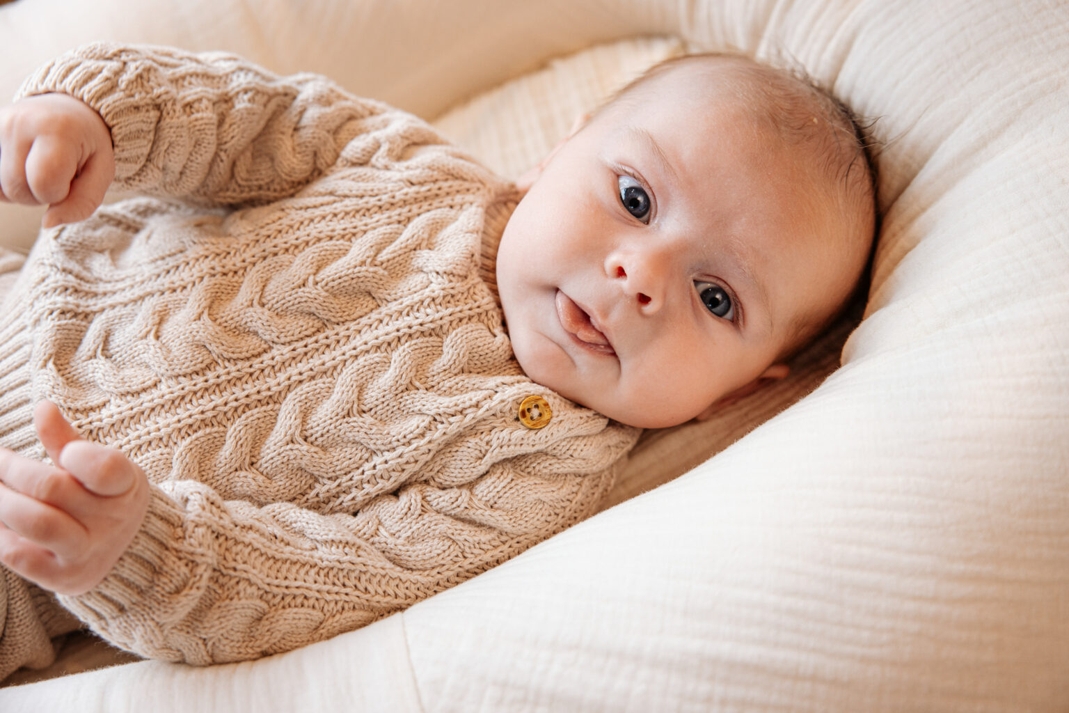 Snoozzz Babynestje Champagne: Veilig en Knus voor je Baby